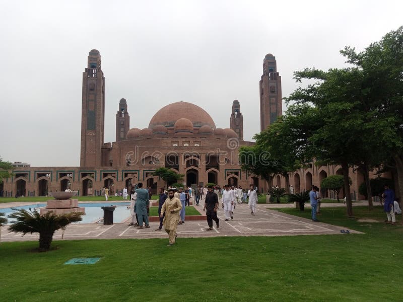 Grand Mosque Bahria Town Lahore Editorial Stock Photo - Image of town ...
