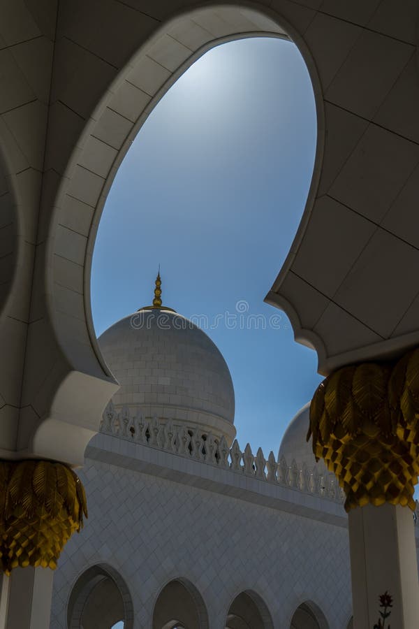 Grand Mosque Sheikh Al Zayed in Abu Dhabi Stock Photo - Image of ...