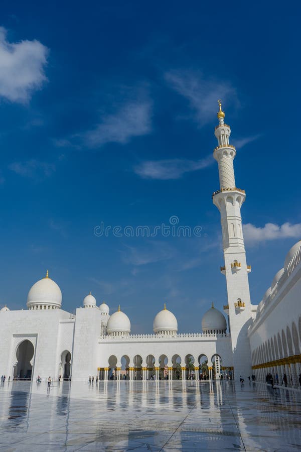 Grand Mosque Sheikh Al Zayed in Abu Dhabi Stock Photo - Image of cupola ...