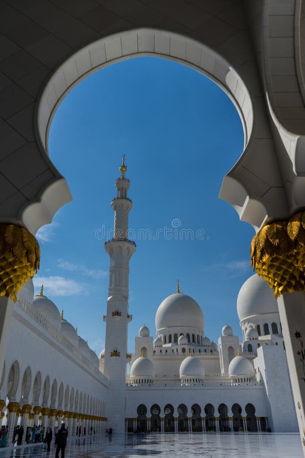 Grand Mosque Sheikh Al Zayed in Abu Dhabi Stock Image - Image of arch ...