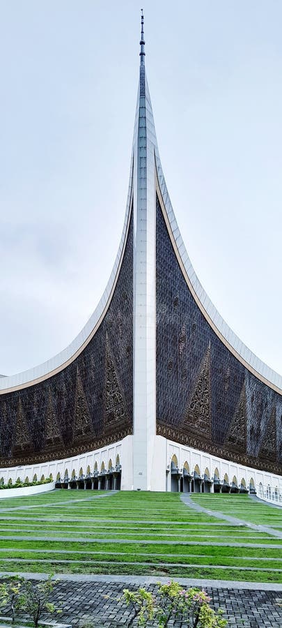 Grand Mosque of West Sumatra Stock Image - Image of arch, sumatra ...