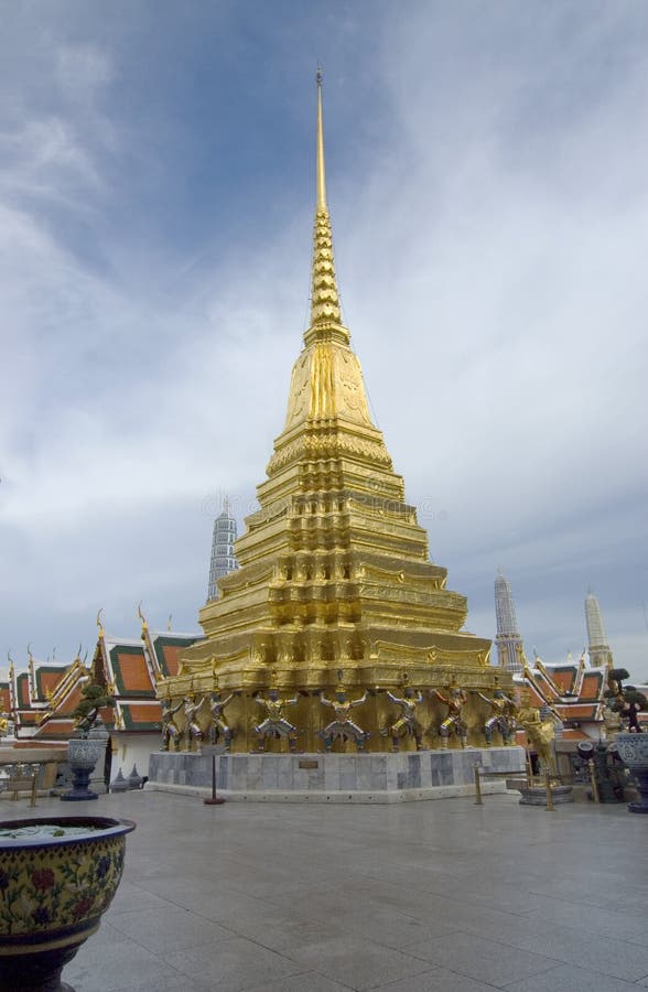 860+ Ancient bangkok thailand grand palace Free Stock Photos ...