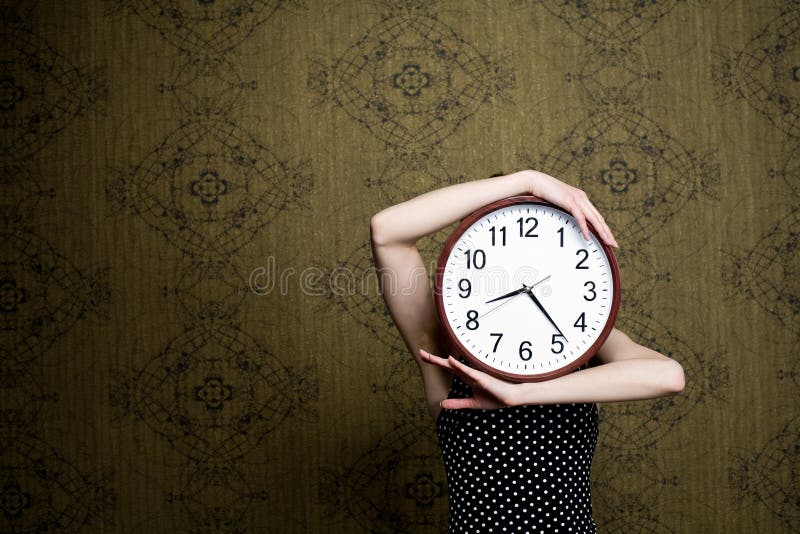 7h30 d'horloge photo stock. Image du demi, sept, isolement - 102068818