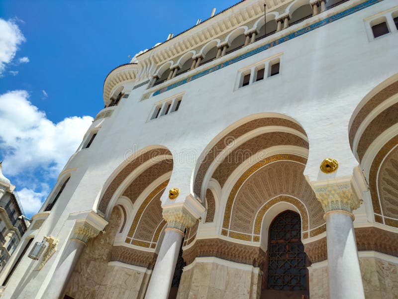 Grande Poste D Alger - Algiers Central Post Office Stock Image - Image ...
