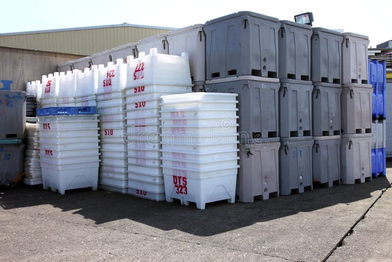 Grands Emballages En Plastique. Image stock - Image du conteneurs ...