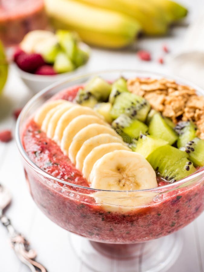 Granello Di Kiwi Apple Parsley Raspberry Nuts Della Banana Del Frullato ... Granello Di Kiwi Apple Parsley Raspberry Nuts Della Banana Del Frullato ...