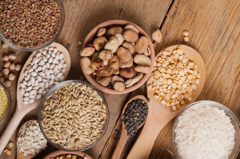 Granos de cereal foto de archivo. Imagen de clasificado - 71651378