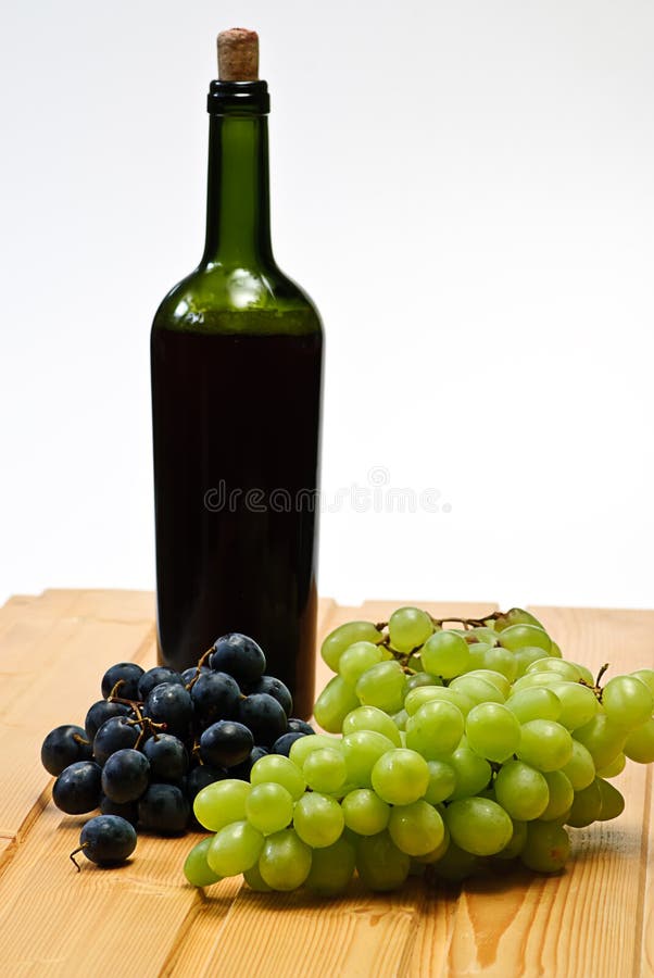 Grape and bottle stock image. Image of vineyard, grapevine - 7925127