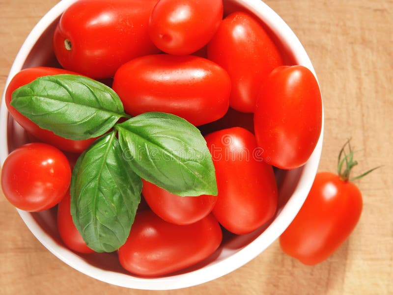 Grape tomatoes stock photo. Image of homegrown, grape - 15889838