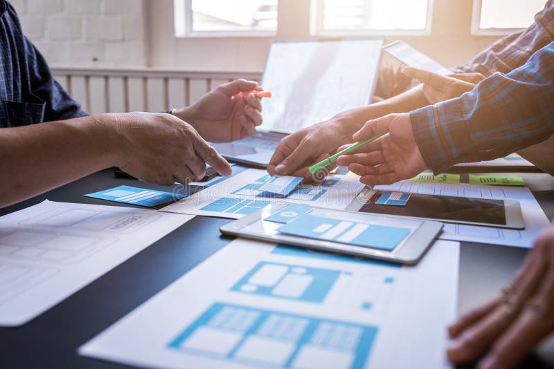 Graphic Mobile User Experience Design Teamwork Help To Design New Job ...