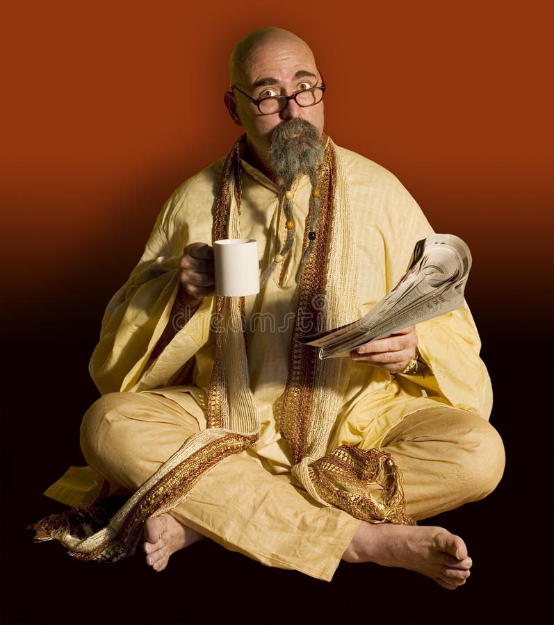 Grappige Goeroe met Krant stock afbeelding. Image of geïnformeerd - 3004671