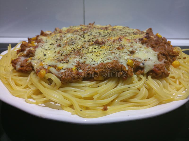 Side View of Spaghetti Bolognese Stock Photo - Image of bolognese ...