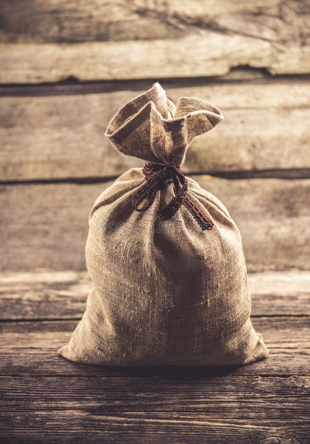 Grau gebundener Sack stockbild. Bild von holz, sack, platz - 49872245