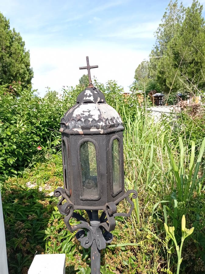 Old Graveyard Lamp in a Cemetery Stock Image - Image of tree, plant ...