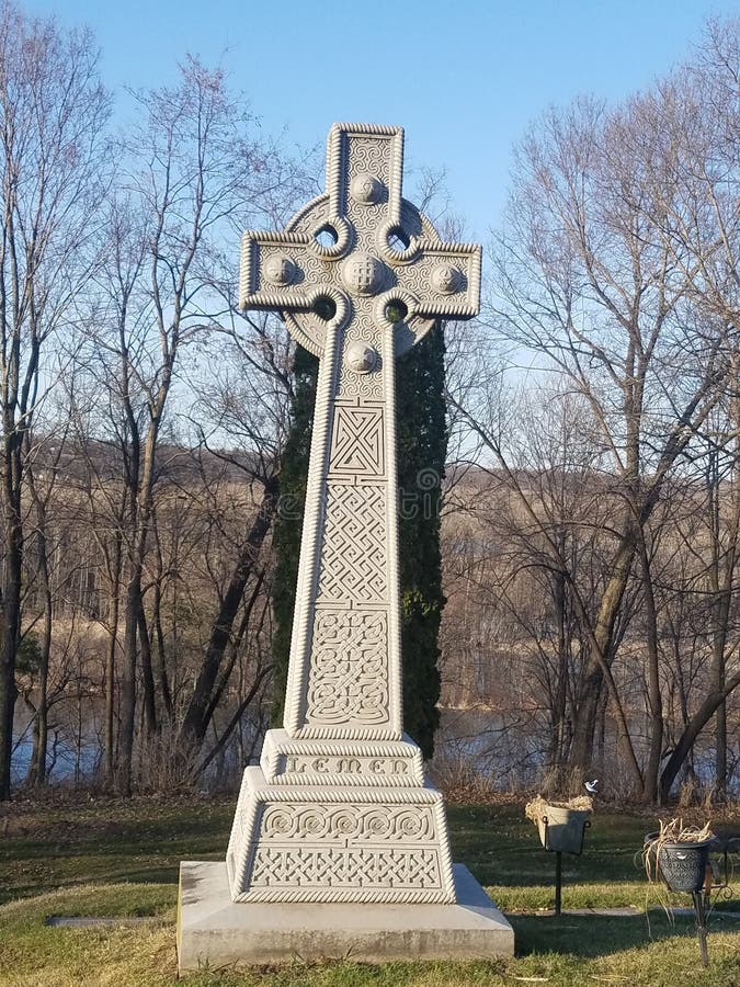 Grave stone cross stock photo. Image of cemetery, large - 115530622
