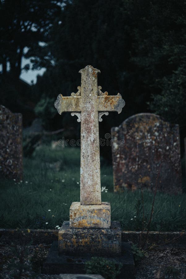 Gravestone with Fog and Dramatic Lighting Stock Photo - Image of ...