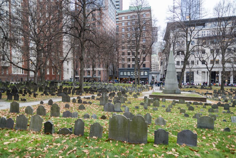 Graveyard in Boston editorial photography. Image of green - 99833817