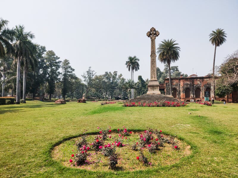 Graveyard of Britishers in Lucknow India, it Was Built-in 1800 ...