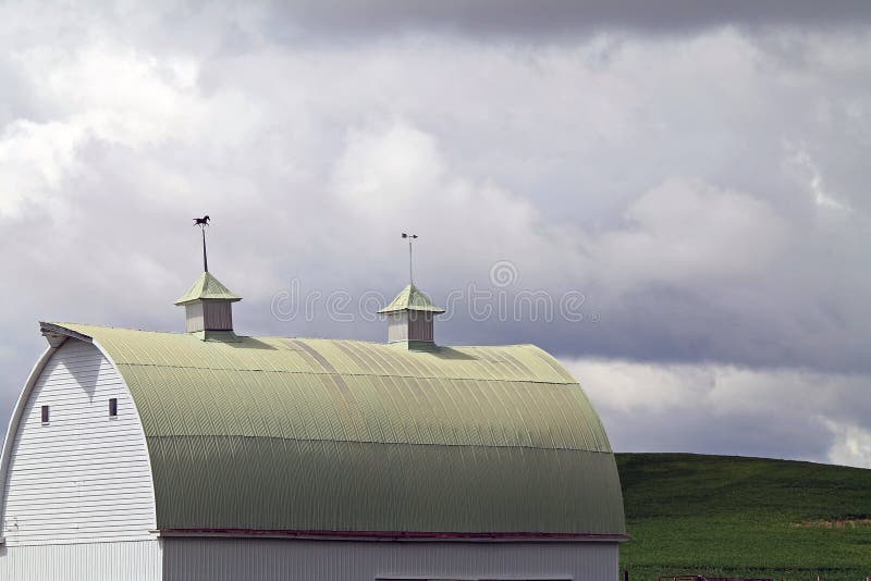 Barn under stary sky stock photo. Image of blue, stary - 89076932