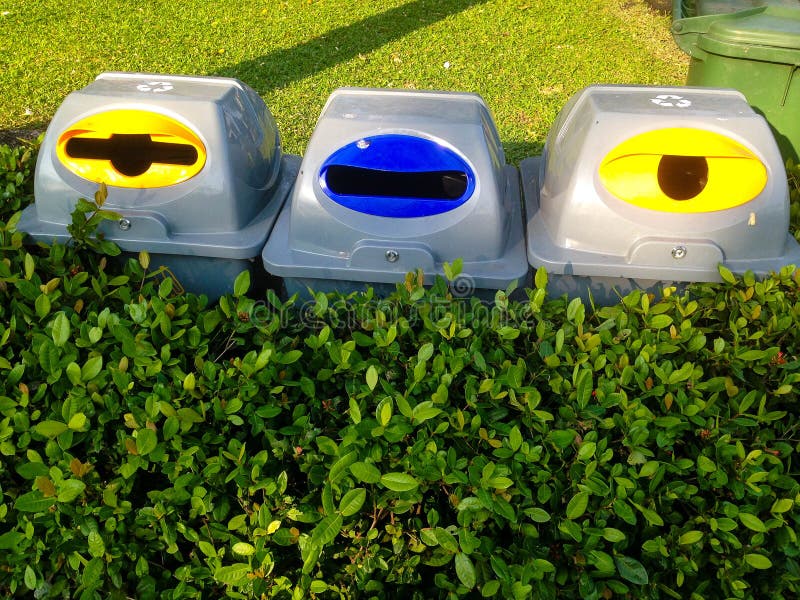 1,409 Gray Recycle Bin Stock Photos - Free & Royalty-Free Stock Photos ...