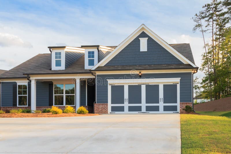 A Gray Ranch Style Model House Stock Image - Image of construction ...