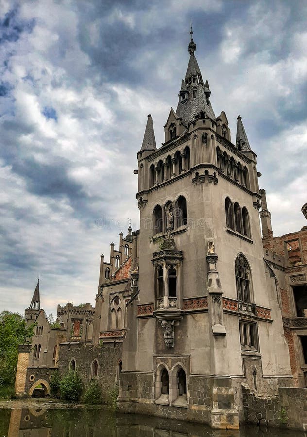 Beautiful Ruined Old Castle on the Water Stock Photo - Image of ...