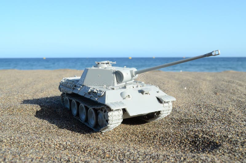 Gray Tank Model photo stock. Image du armé, armée, coloré - 44968034