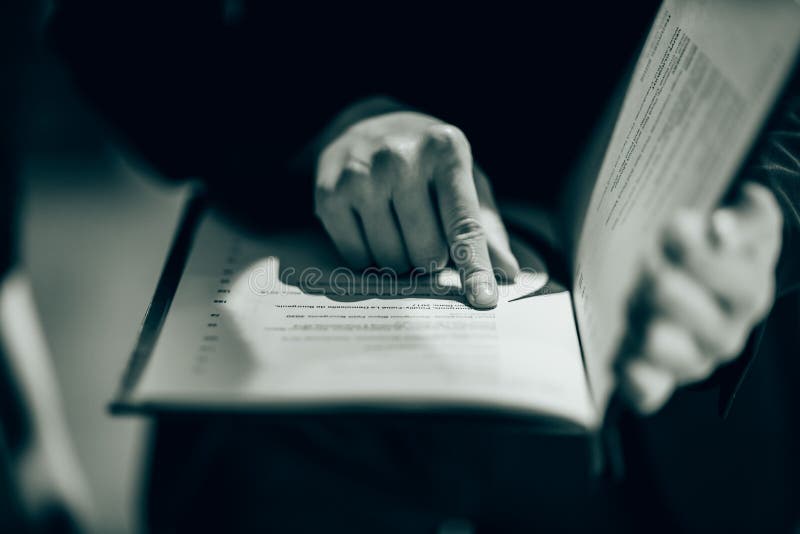 313 Man Pointing Menu Restaurant Stock Photos - Free & Royalty-Free ...