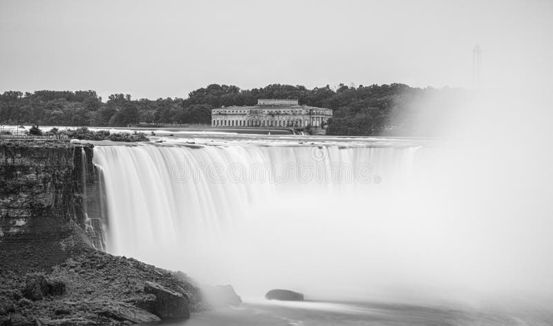 Grayscale of Niagara Falls and Trees on the Border of the USA and ...