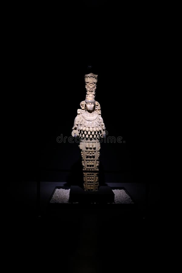 Great Artemis Statue in Ephesus Museum. Editorial Image - Image of ...
