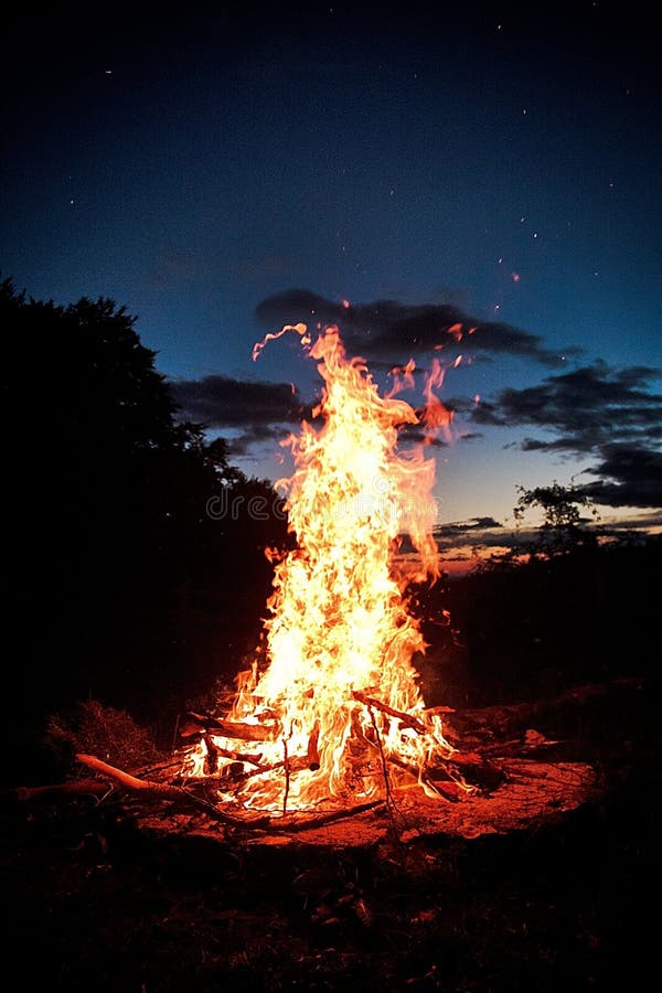 Campfire stock image. Image of burn, orange, great, night - 114658437