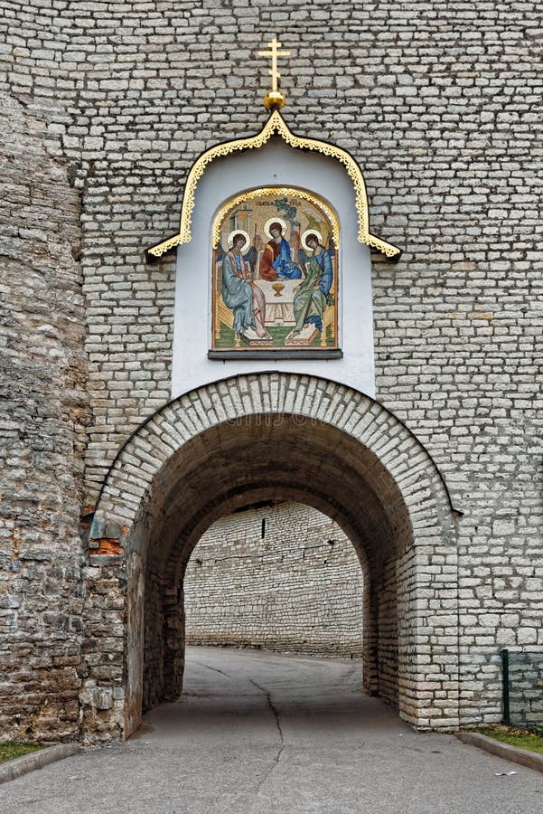 Great Gate of the Pskov Kremlin, Russia. St. Trinity Icon Stock Image ...