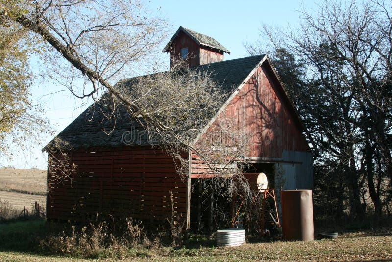 Barns of the Midwest stock photo. Image of barns, storage - 101600934