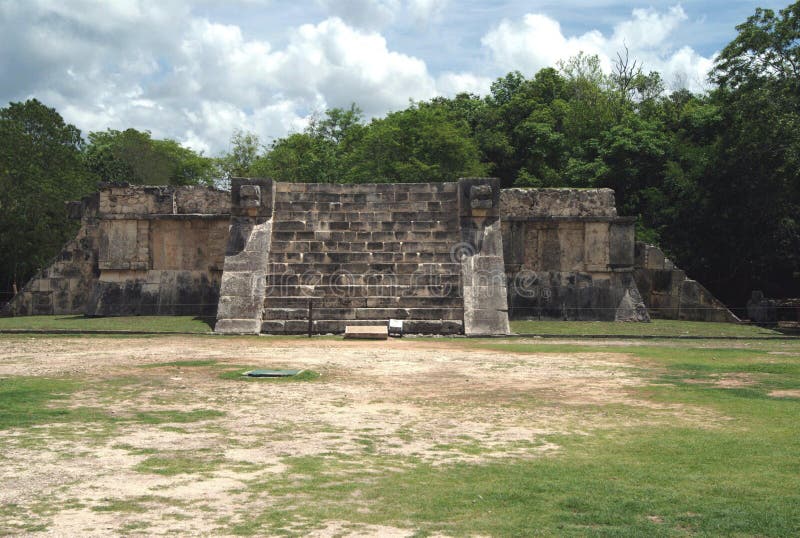 The Great Plaza. Venus Platform in Chichen Itza, Mexico Stock Photo ...