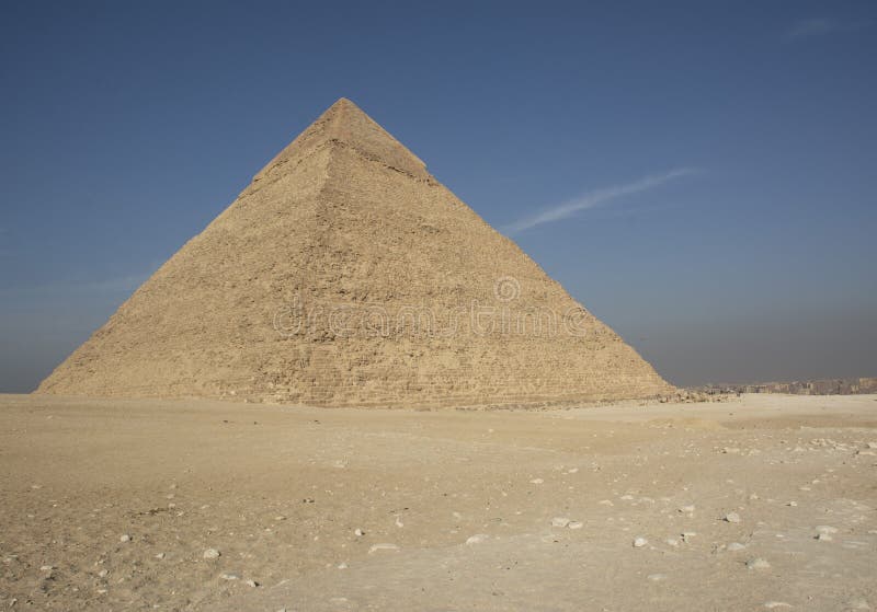 The Great Pyramid of Giza, Egypt, Stands between 2 Other Pyramids Stock ...