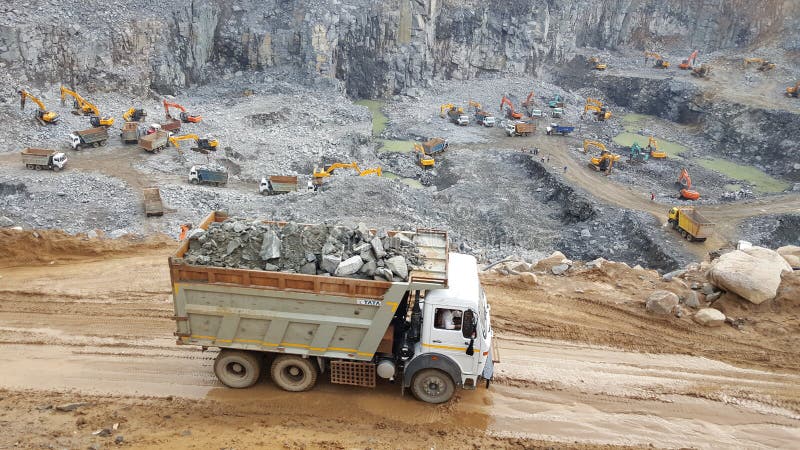 The great stone mining editorial image. Image of machine - 170784410