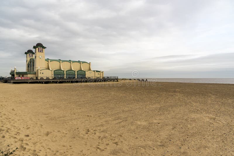 Wellington Pier, Great Yarmouth Stock Photo - Image of england, local ...