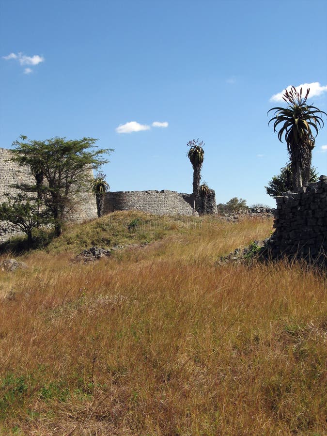 Great Zimbabwe enclosure stock photo. Image of skies, grass - 1136516
