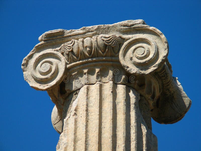Greckie kolumny obraz stock. Obraz złożonej z turcja, ruina - 4992349
