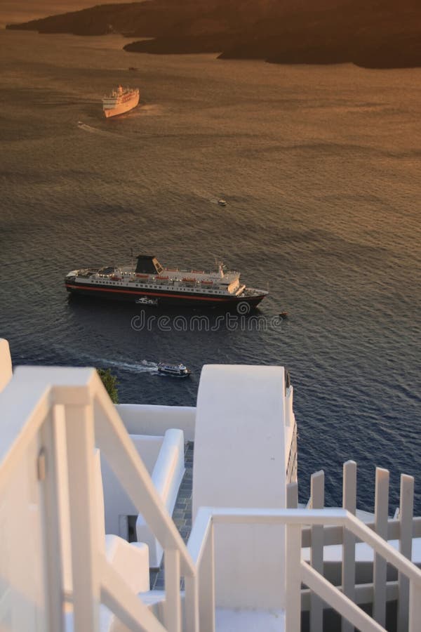 Greece, Navios De Cruzeiros Imagem de Stock - Imagem de tradicional ...