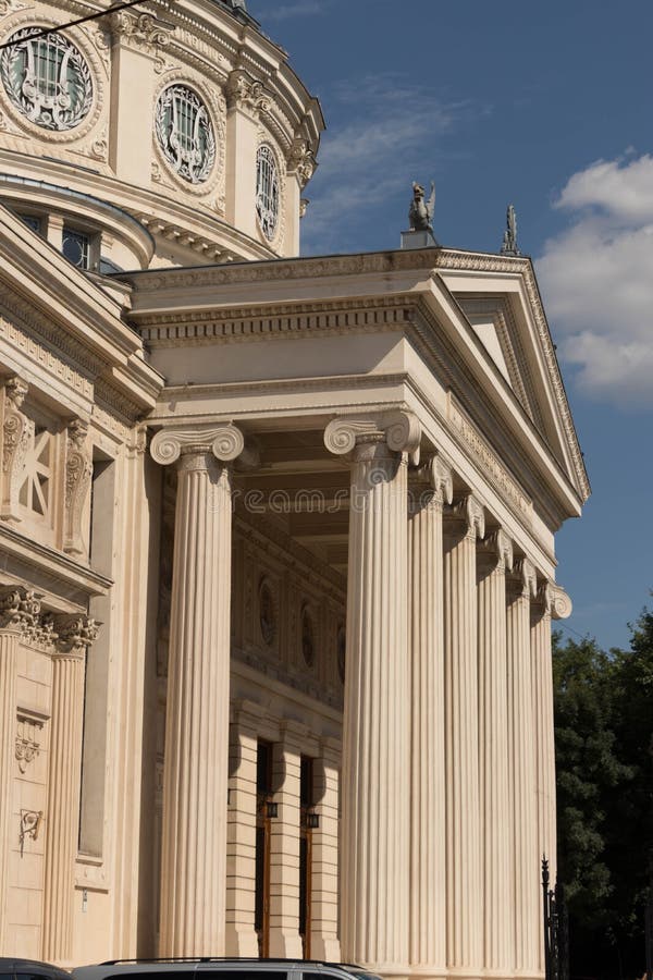 Greek columns and building stock image. Image of athens - 139124627