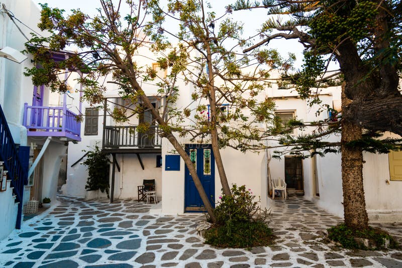 Greek Courtyard, Island of Paros Stock Image - Image of flower ...