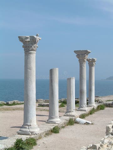 Greek pillars stock image. Image of architecture, blue - 925795