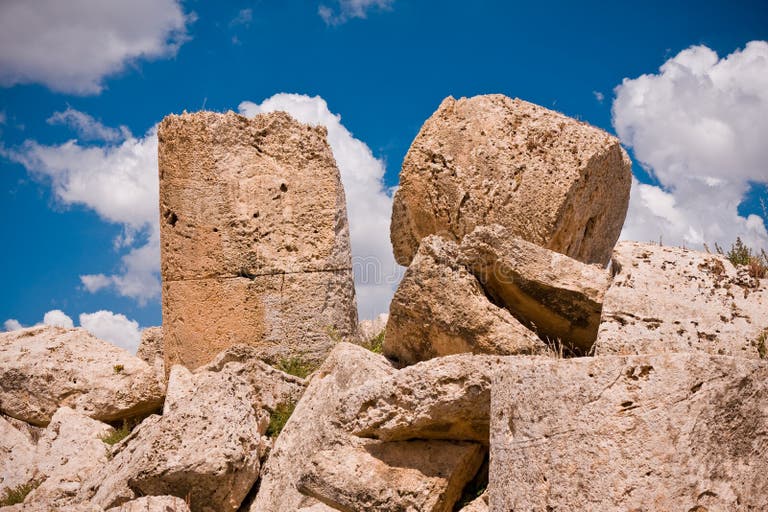 Greek temple in Selinunte stock image. Image of civilization - 12192005