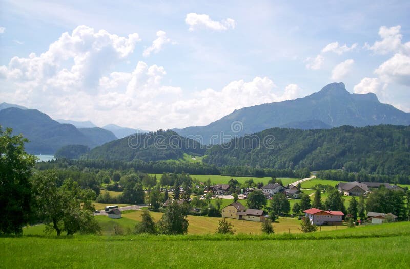 Green Alps Mountain Landscape, Alpine Flatland, Downcountry, Clouds ...