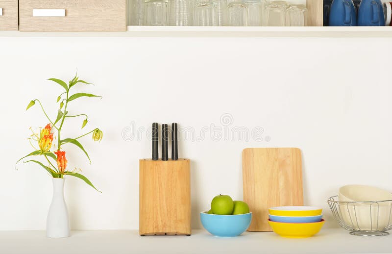 Green Apple in the Bowl on the Counter Stock Image - Image of house ...