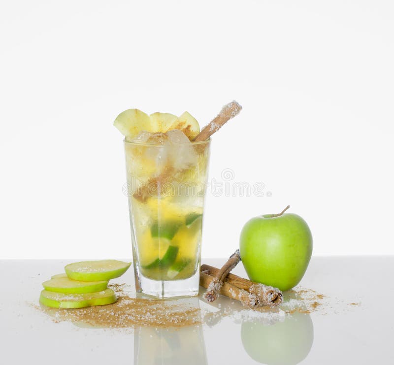 Green Apple cocktail stock image. Image of drink, cinnamon - 29758803