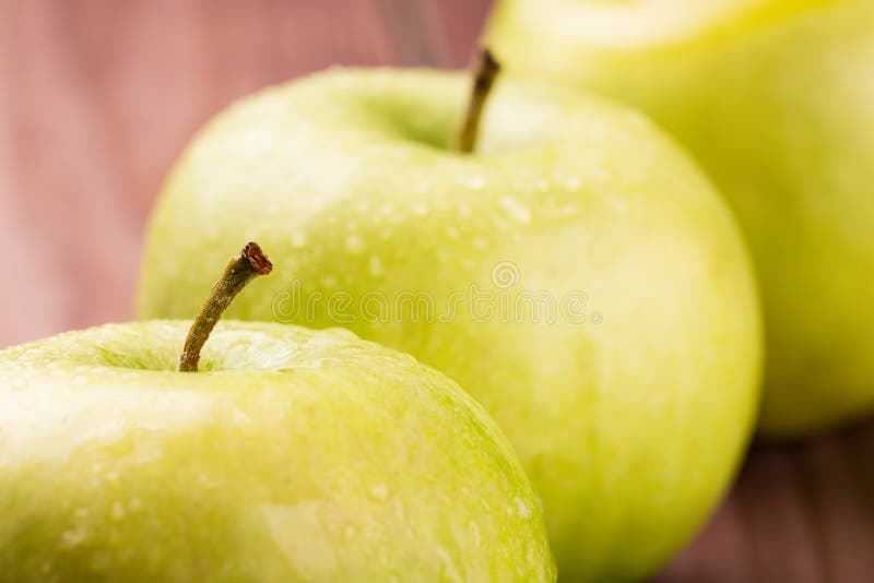 Green Apples with Stems and Water Drops Close Up Stock Photo - Image of ...