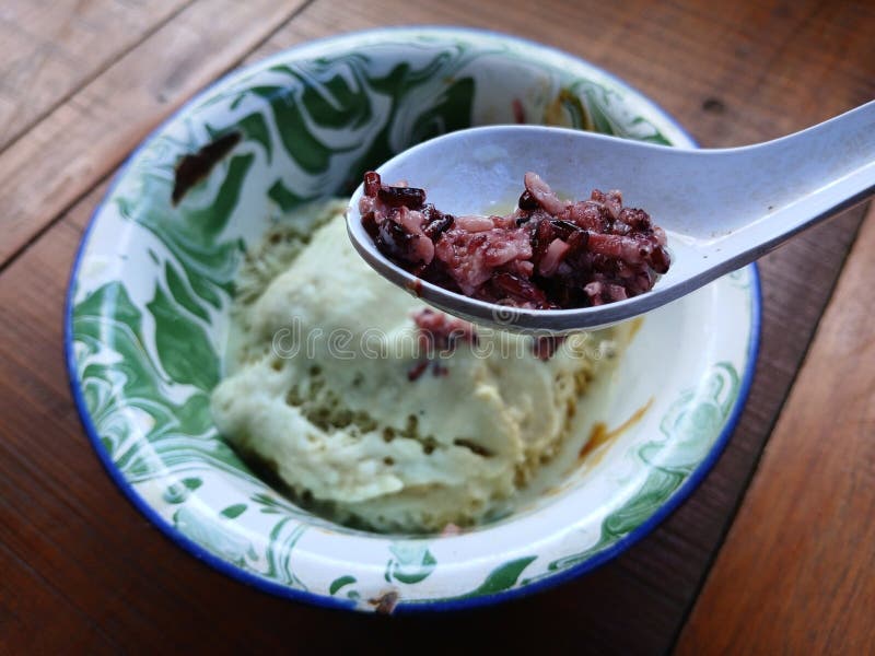 Green Bean Ice with Fermented Sticky Rice in Bowl Stock Photo - Image ...
