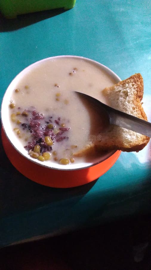 Green Bean Porridge and Black Sticky Rice Stock Image - Image of green ...